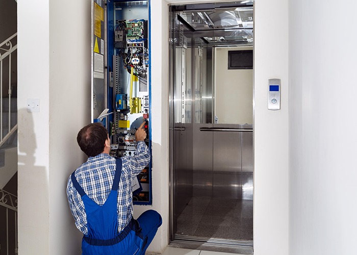 A Step-by-Step Guide on How to Perform Goods Lift Maintenance